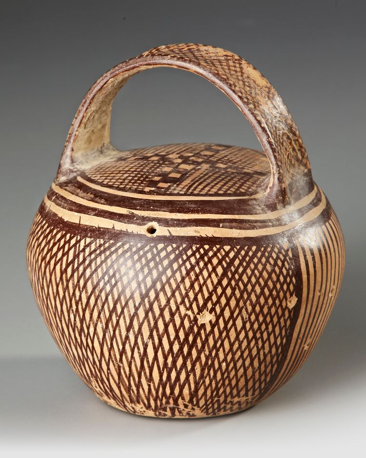 A CHINESE PAINTED POTTERY JAR, NEOLITHIC PERIOD, BANSHAN CULTURE, GANSU ...