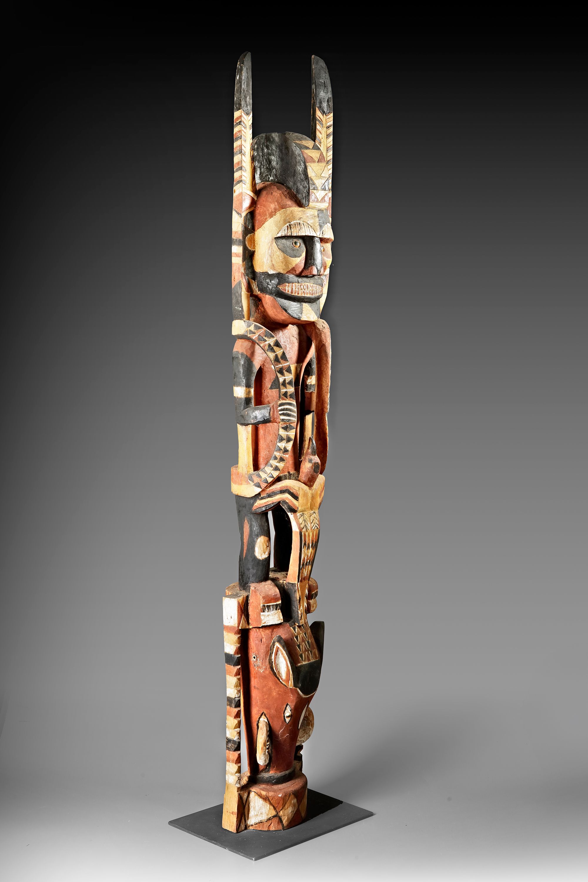 Large New Ireland Malagan carving. Provenance: New Guinea Primitive ...