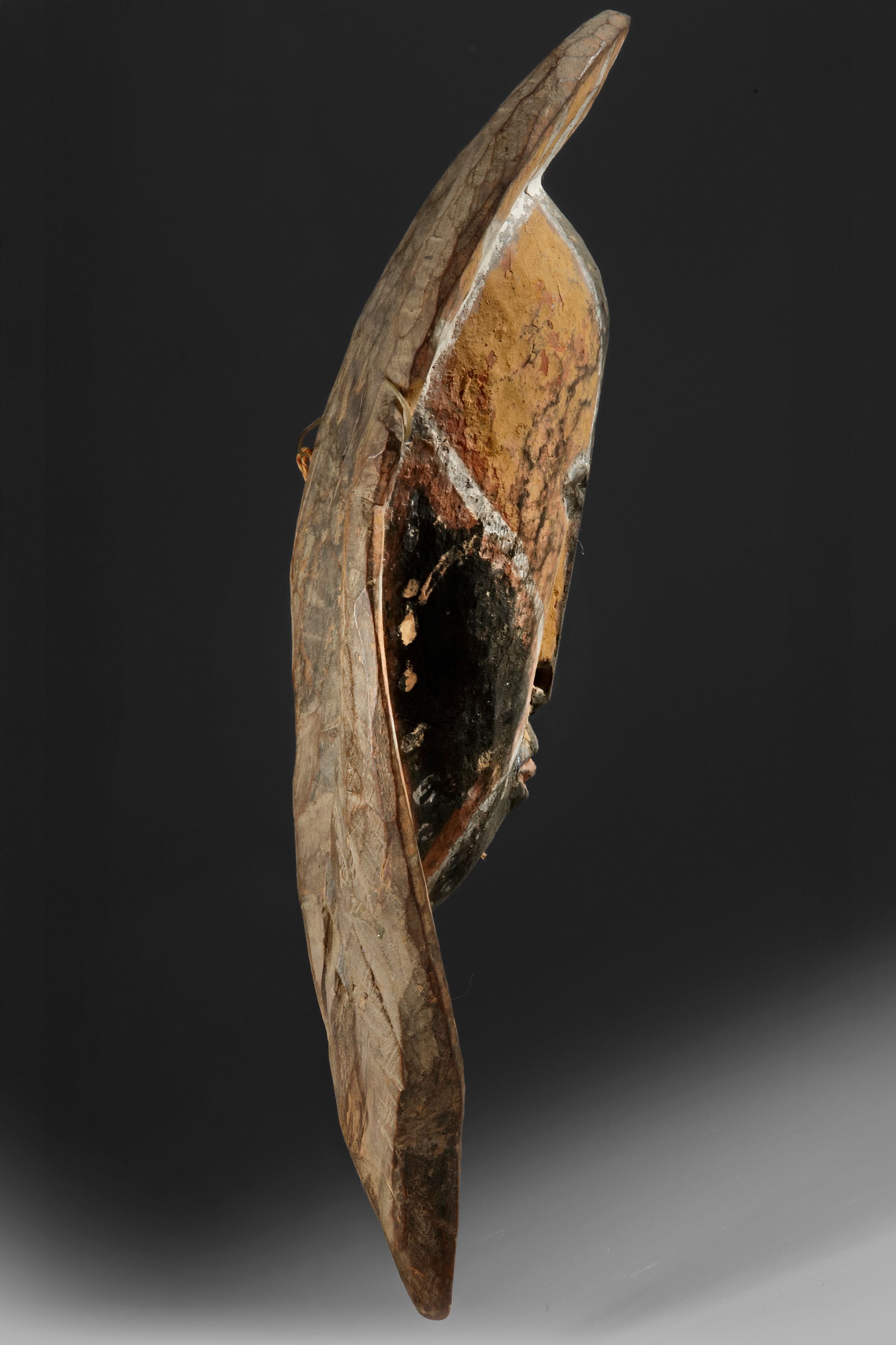Maprik. Wooden Abelam head. From the collection of Jac Hoogerbrugge ...