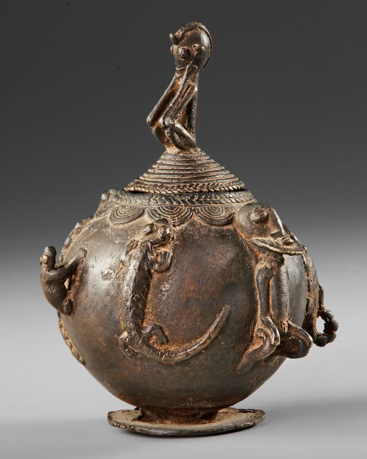 IVORY COAST BRONZE POT, PROBABLY AKAN