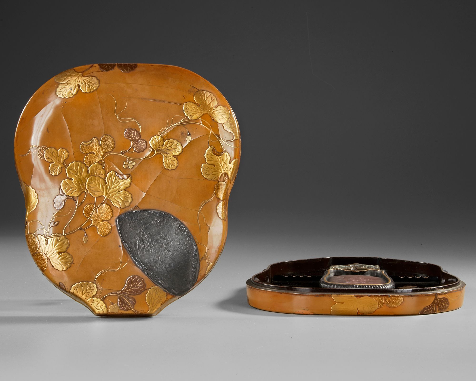 A LACQUERED GOURD SHAPED JAPANESE SUZURI’BAKO 硯箱 (WRITING BOX) BY HARA ...