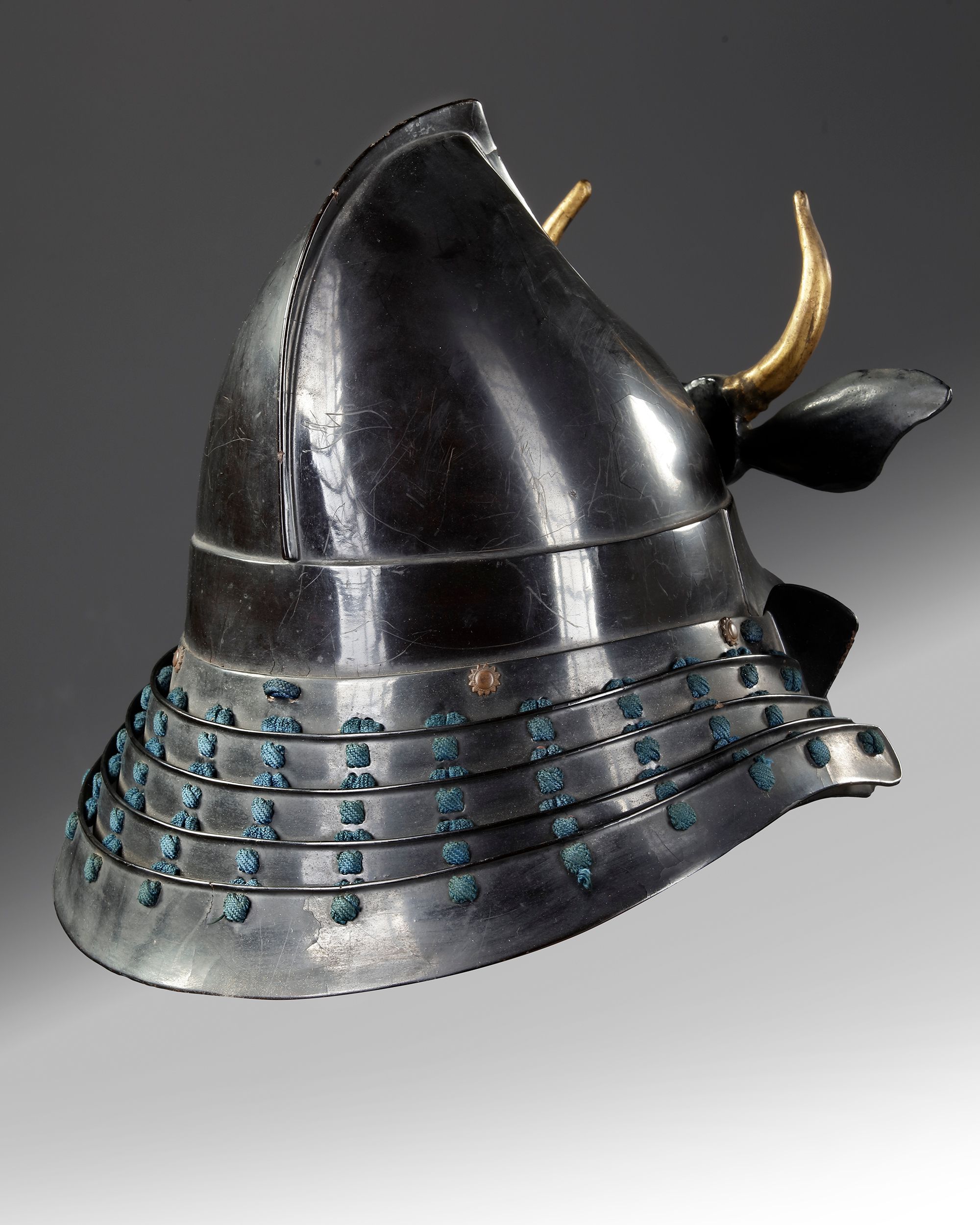 A JAPANESE MOMONARI KABUTO WITH SHI-SHI MAEDATE AND MENPO,EDO PERIOD ...